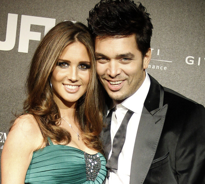 Waylon blijkt smoorverliefd op advocate Archana | Show | AD.nl