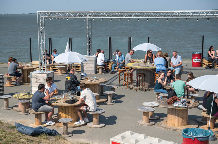 Bar Goed weer op Perkpolder | Zeeuws-Vlaanderen | pzc.nl