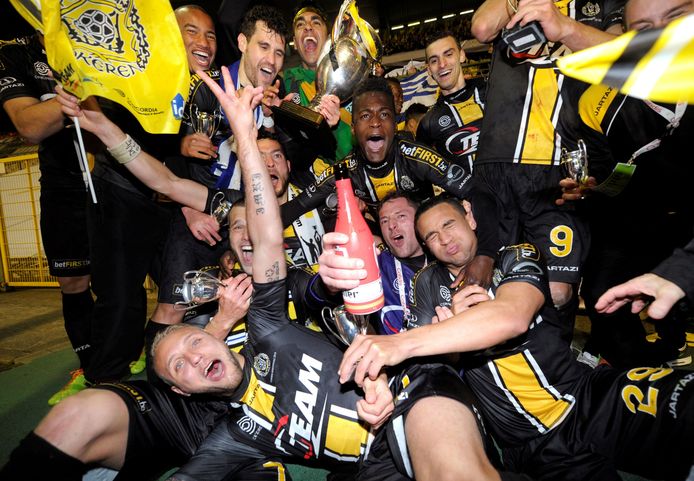 Lokeren fusionne avec Tamise et repart en D2 amateurs | Football Belge ...