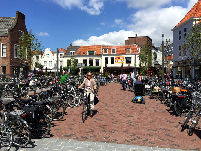 Plein 1940 maand lang muzikaal hart van Middelburg | Walcheren | pzc.nl