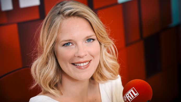 Encore une speakerine de RTL qui séduit la France | Télé | 7sur7.be
