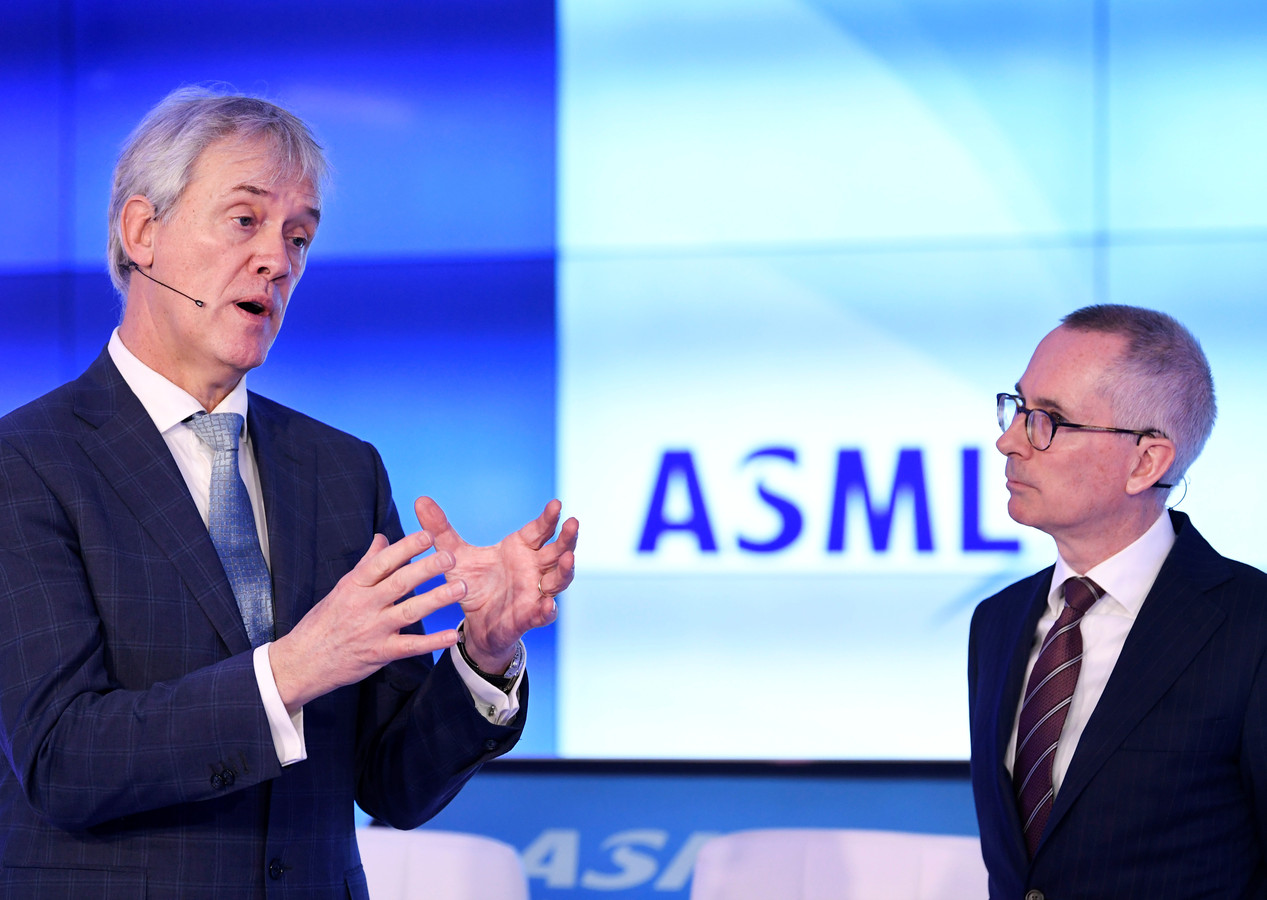 Bonussen verhogen salaris over 2019 van ASML bestuurders fors | Foto ...