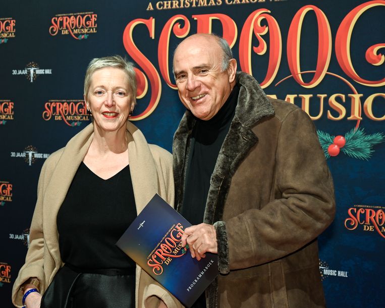 IN BEELD. BV's in kerstsfeer op première musical ‘Scrooge’ | Showbizz | HLN