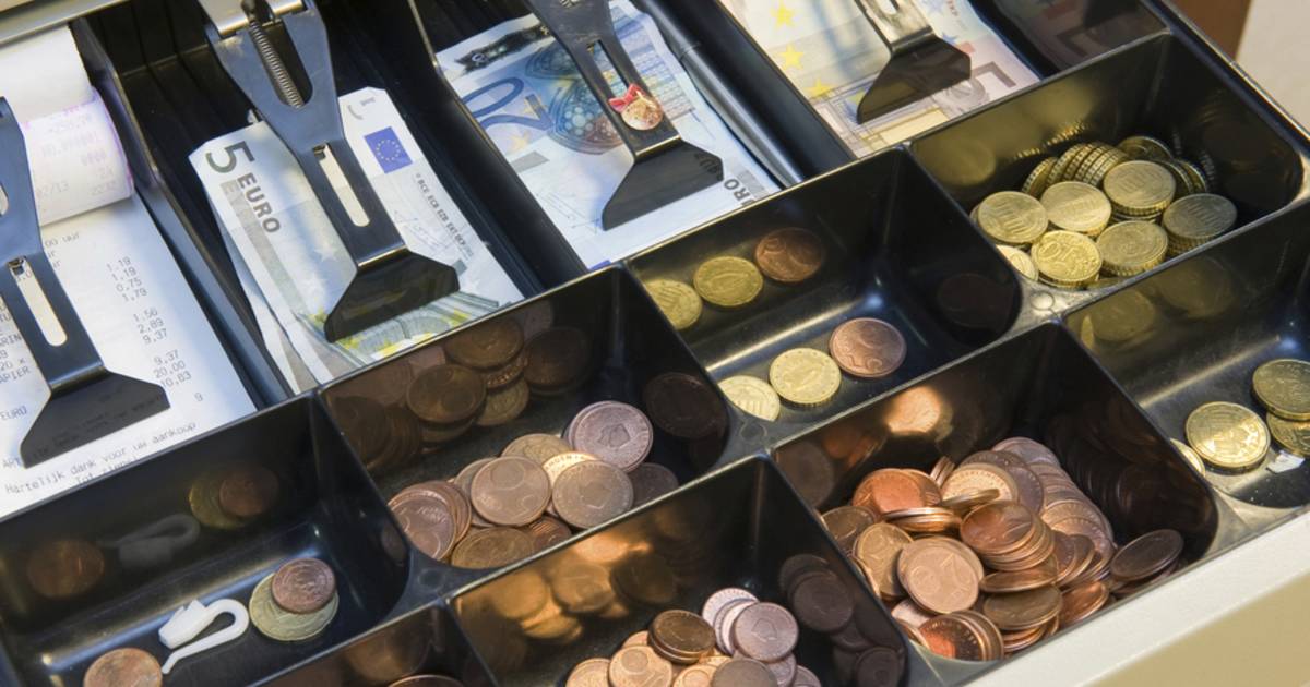 Elektronische kassa kost 21.000 jobs | Binnenland | hln.be