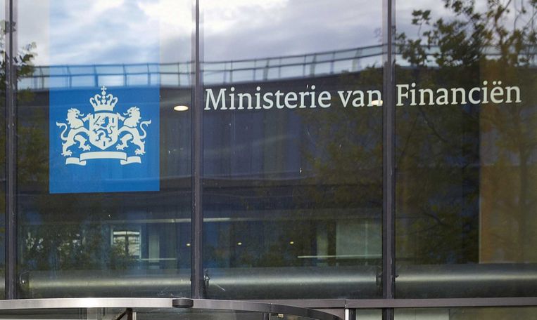 Vervolging dreigt voor ministerie van Financiën | De Volkskrant
