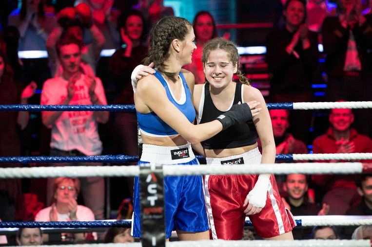 Laura Tesoro over paniekaanval vlak voor bokskamp tegen Astrid Coppens ...