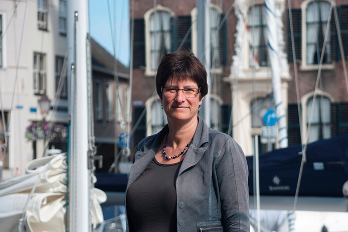 Karin van den Broeke betreurt fouten rond conflict Nieuwe Kerk | Zeeuws ...