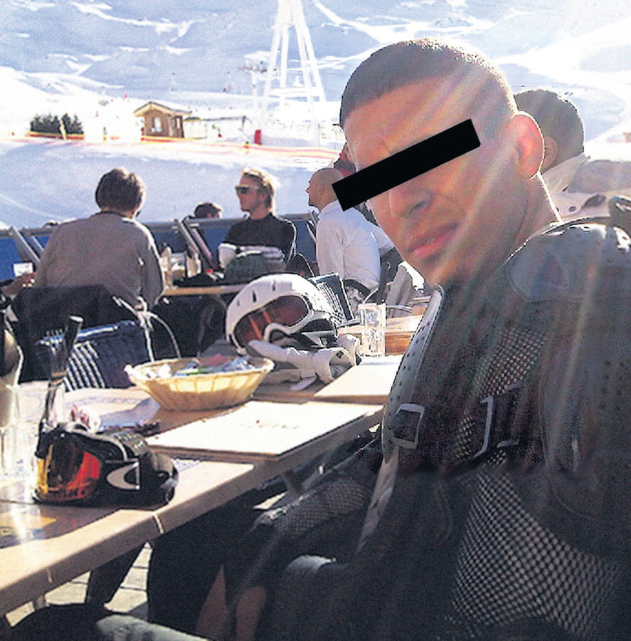 OM: Reda N. moet 16 jaar de cel in voor gewelddadige overvallen | Foto ...