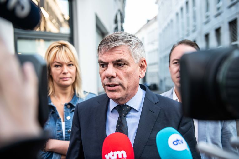 Belgisch parket onderzoekt of Filip Dewinter voor Chinese spion werkte ...