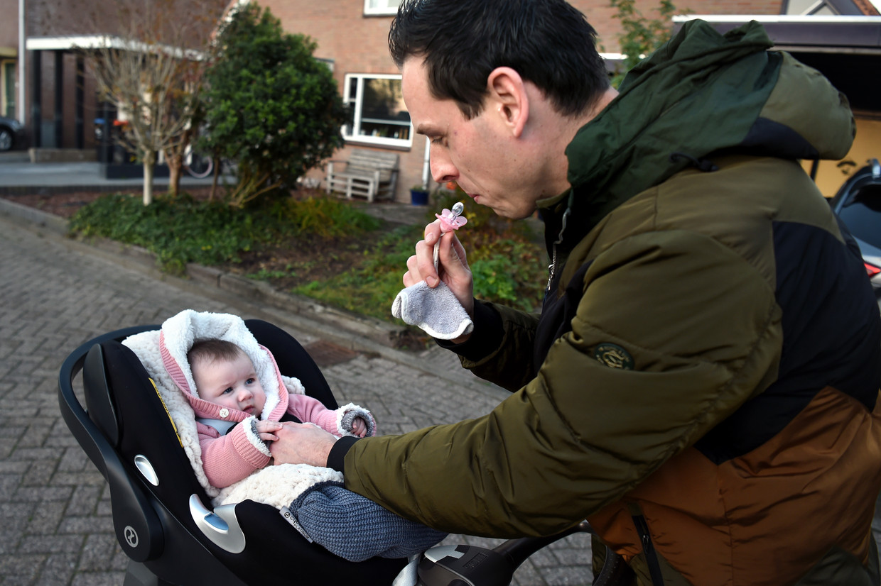Negen weken ouderschapsverlof met behoud helft van salaris vanaf 2022 ...