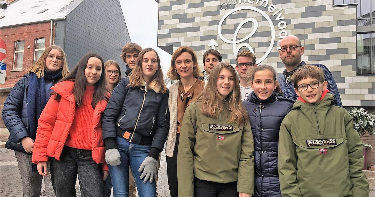 Onrust in Hemelvaart: richtingen verhuizen naar College | Waregem ...