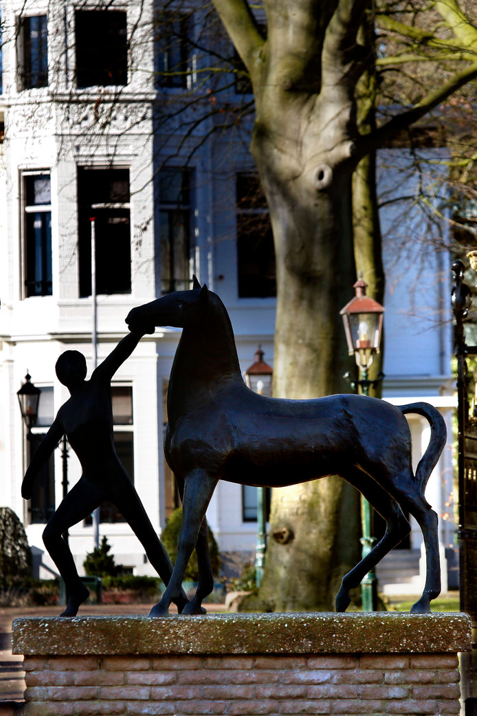 Groeten uit Asperen, een stadje met een roerige geschiedenis ...