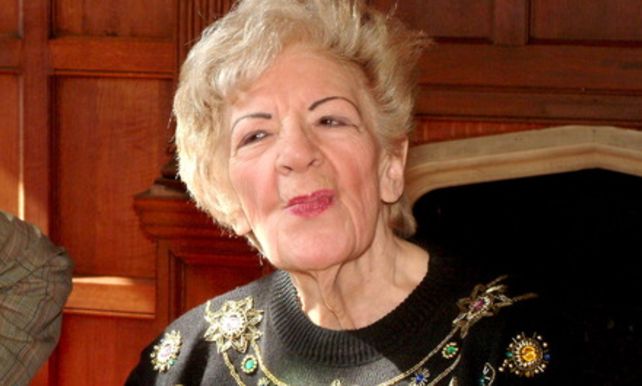 La Esterella (91) overleden | muziek | De Morgen