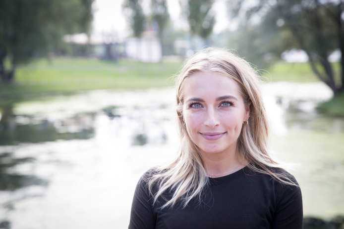 Presentatrice Shelly Sterk stapt over van RTL naar SBS 6 | Show | AD.nl