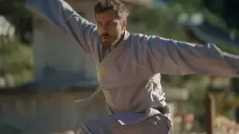 Laurent stelt zich open bij Master Yan Lei - Kung Fu Helden