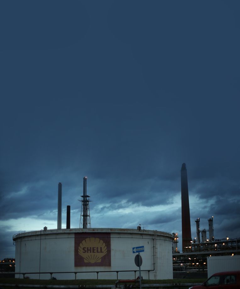 Corona bezorgt Shell recordverlies: 18 miljard dollar | De Volkskrant