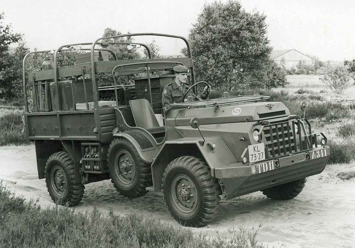 DAF uit de gratie bij Defensie: minister Hennis kiest voor Scania ...