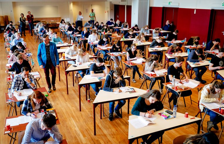 Middelbare scholen: ‘Neem het maatwerkdiploma serieus’ | Trouw
