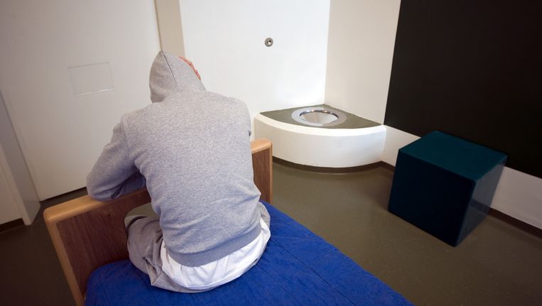 Bram Bakker: 'Het separeren van patiënten is geen behandeling' | De ...