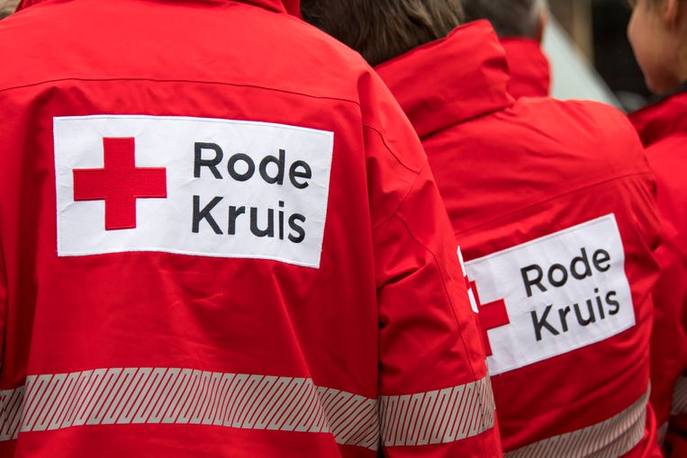 EHBO-specialist in je broekzak: Rode Kruis lanceert gratis ‘eerste hulp ... EHBO-specialist in je broekzak: Rode Kruis lanceert gratis ‘eerste hulp ...
