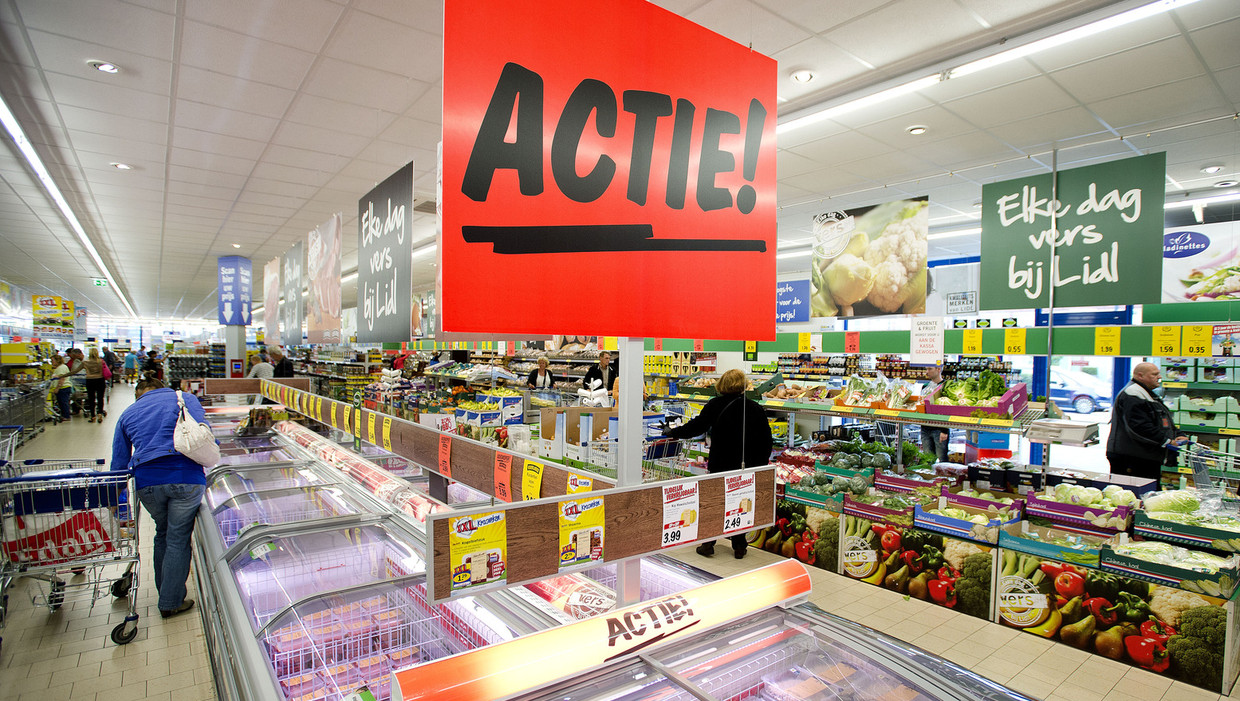 Ook in de supermarkt worden fruit en groente goedkoper | Trouw
