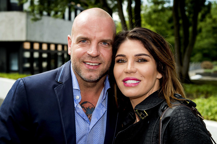 Andy's Melisa heeft zoon met Van Gogh-dief Okkie | Show | AD.nl