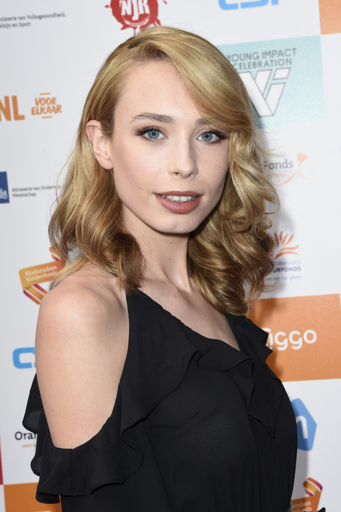 Loiza Lamers laat van zich horen na herseninfarct | Show | AD.nl