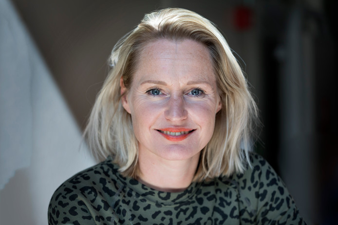 Minke Booij: Leven in het moment, door dat mannetje thuis | 's ...