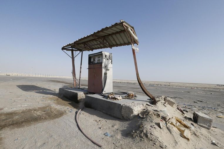 Benzine was de afgelopen vijf jaar nog nooit zo duur. Betalen we ...