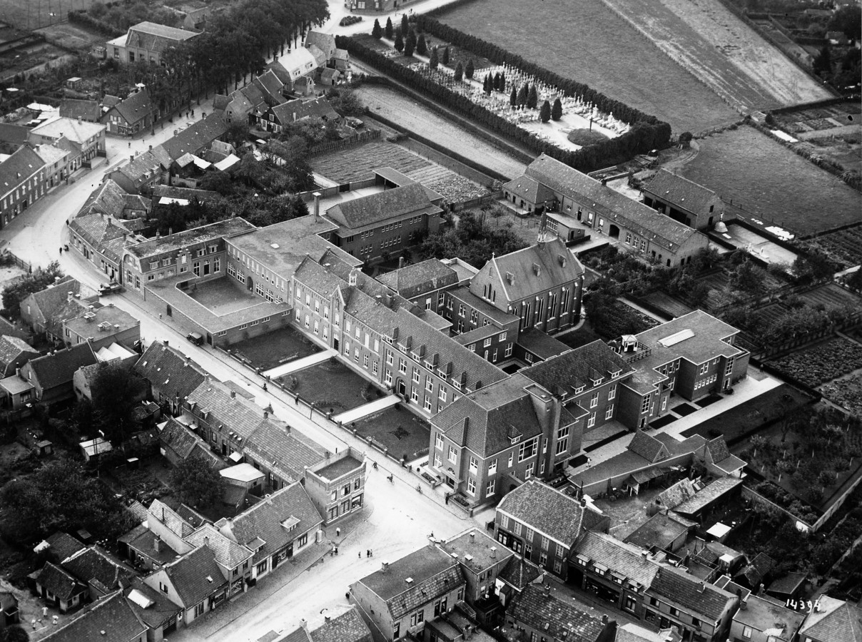 Geschiedenis Anna Ziekenhuis in Geldrop gebundeld in boek | Foto | ed.nl