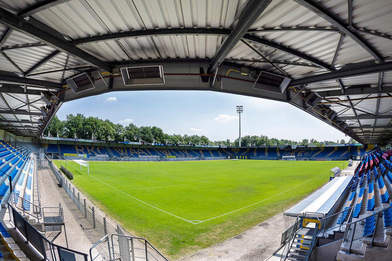 Faillissement RKC Waalwijk 'nagenoeg onafwendbaar' | Foto | AD.nl